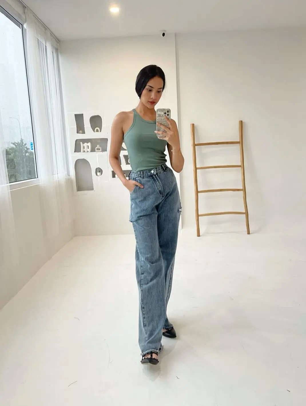 8 Ide Padu Padan Jeans untuk Tampil Menarik Tanpa Sulit, dari Jessica ...