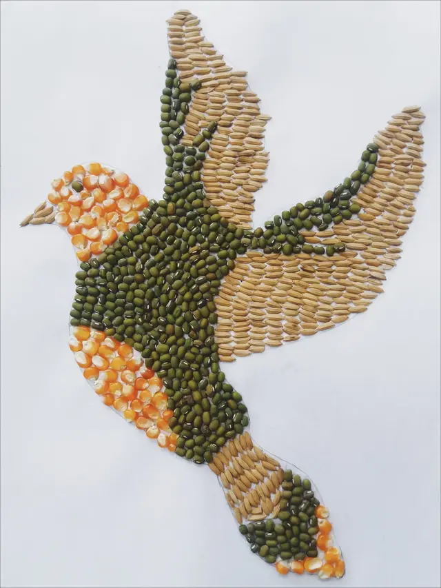 Contoh Gambar Kolase yang Mudah Dibuat, Kolase Biji-Bijian, Keramik ...