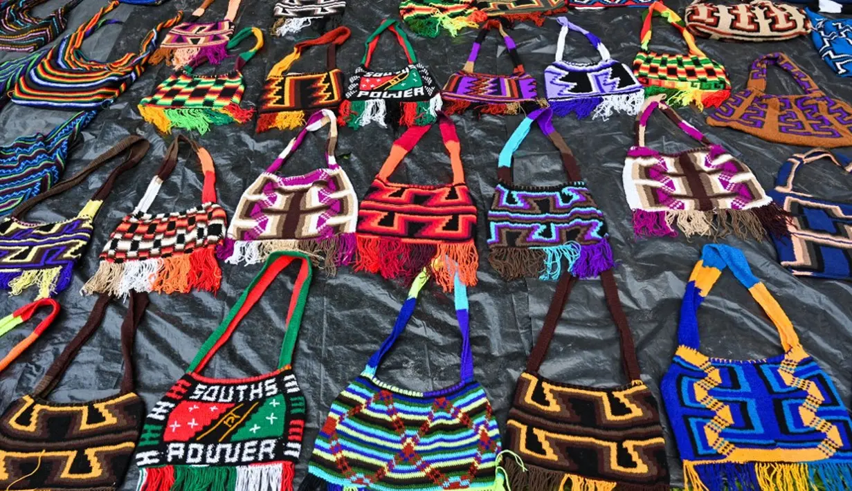 Perempuan Papua Nugini Menenun untuk Mencari Nafkah - Foto Liputan6.com