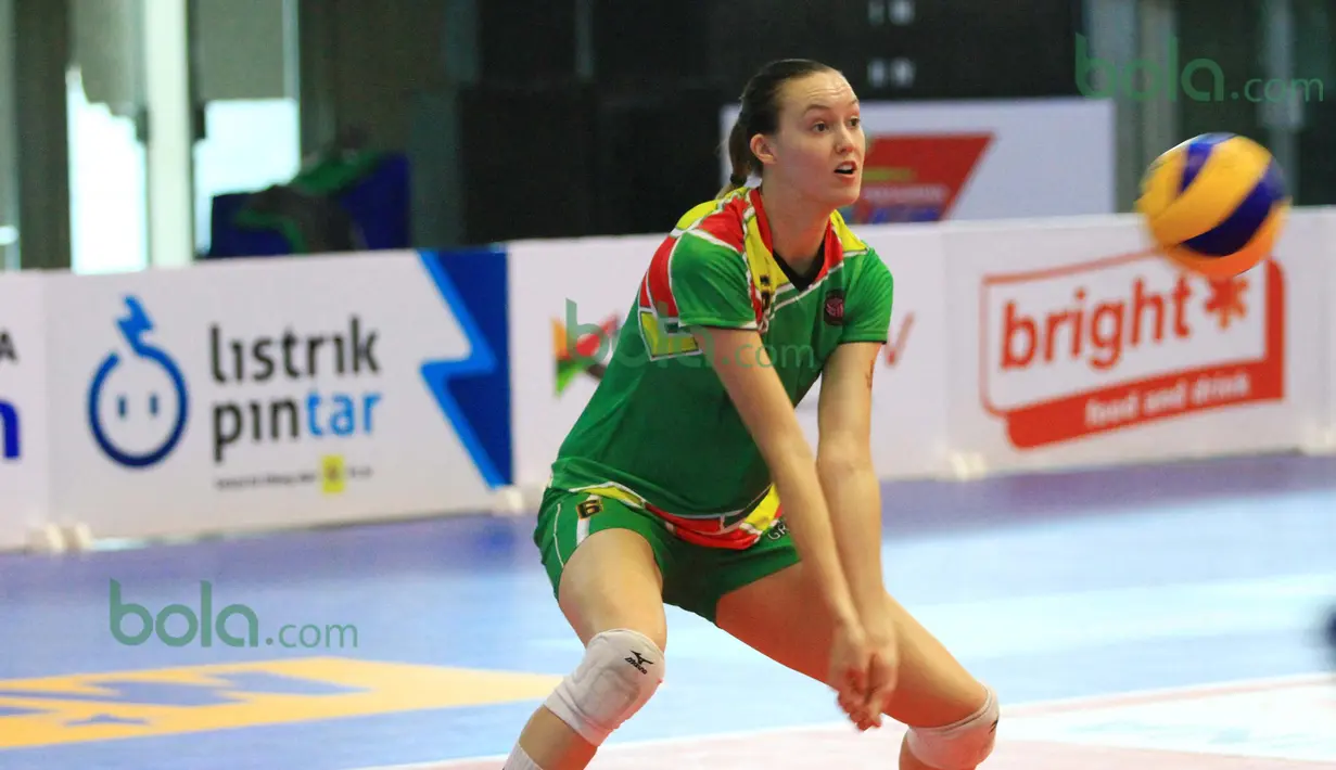 Miss Oregon 2012, Alaina Bergsma, Bermandi Keringat di Malang - Foto ...