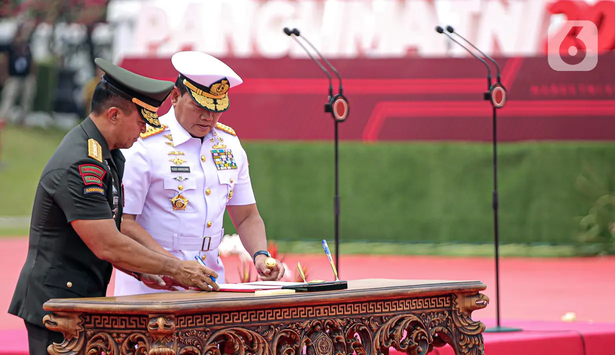 Jenderal Andika Perkasa Resmi Serahkan Jabatan Panglima TNI ke Laksamana Yudo Margono - Foto ...