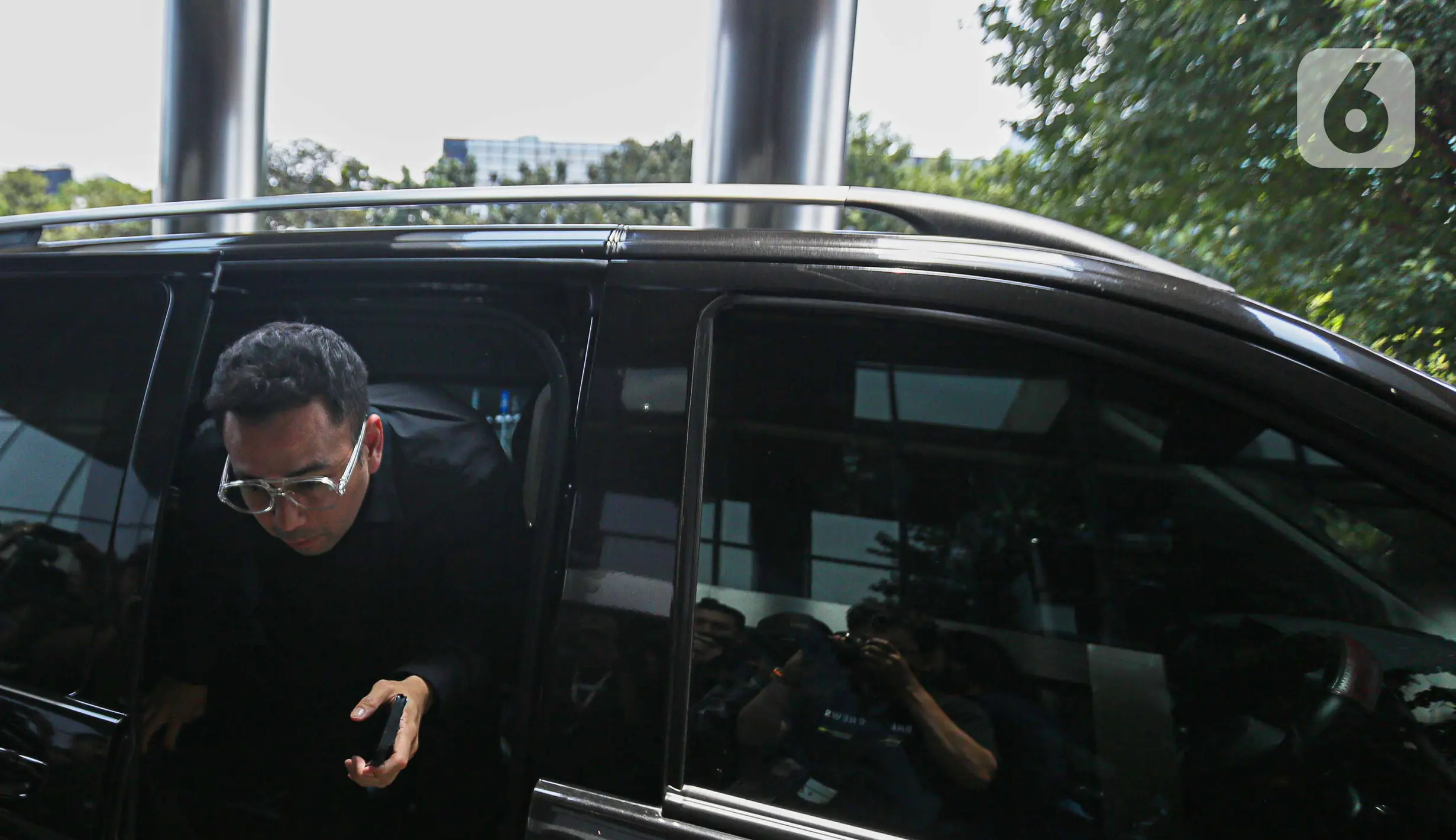 Raffi Ahmad Tiba-tiba Sambangi KPK - Foto Liputan6.com