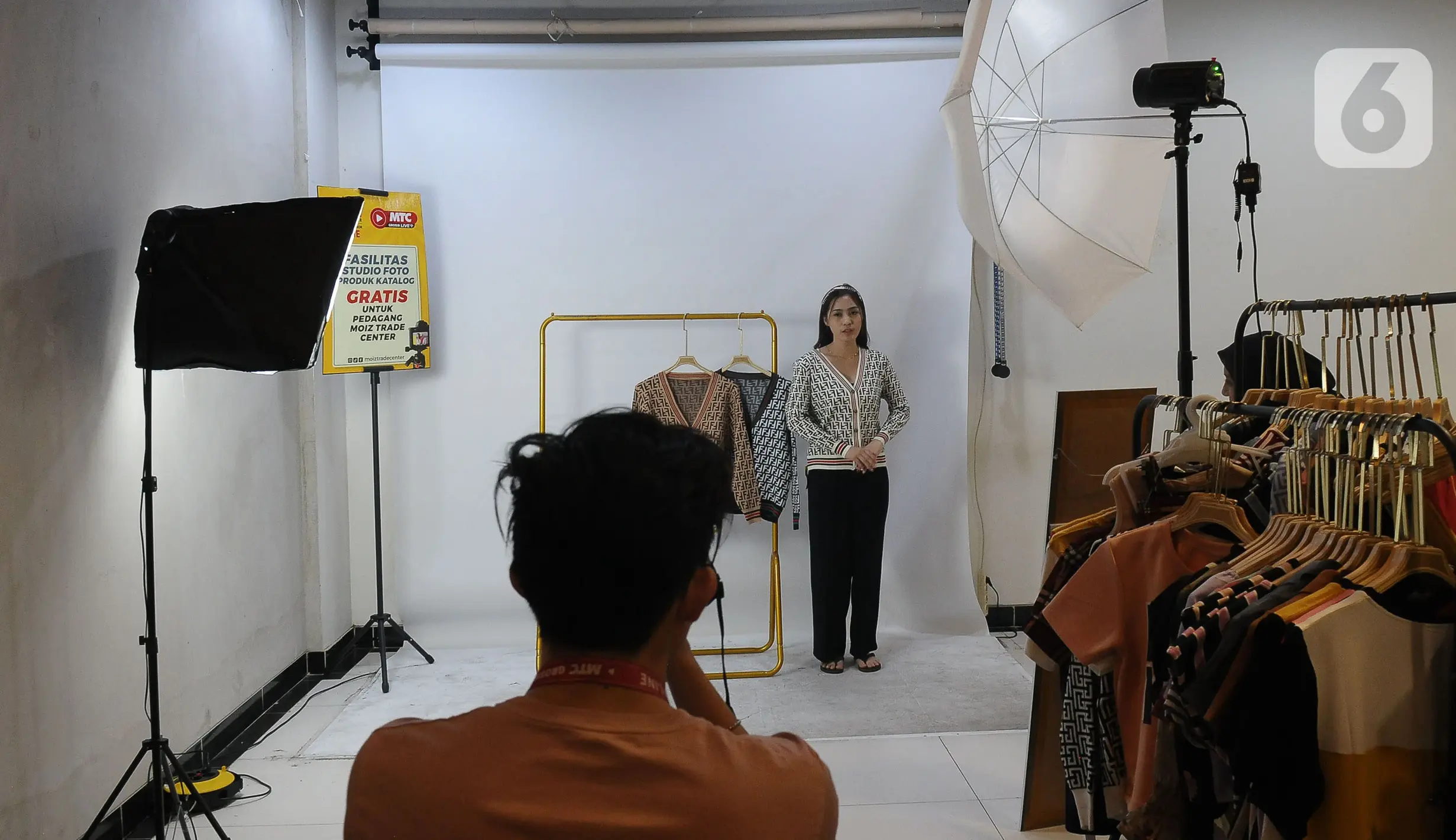 Inovasi Marketplace Live Streaming untuk Penjualan Toko Online - Foto ...