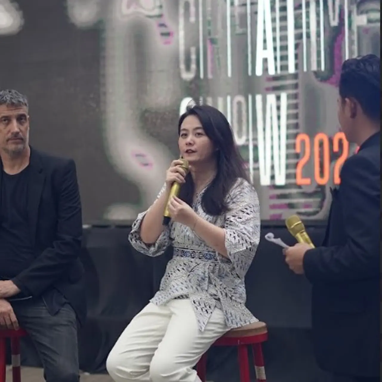 Lulusannya Tampilkan 222 Looks di Creative Show 2023, ESMOD Jakarta Ungkap Semakin Pentingnya ...