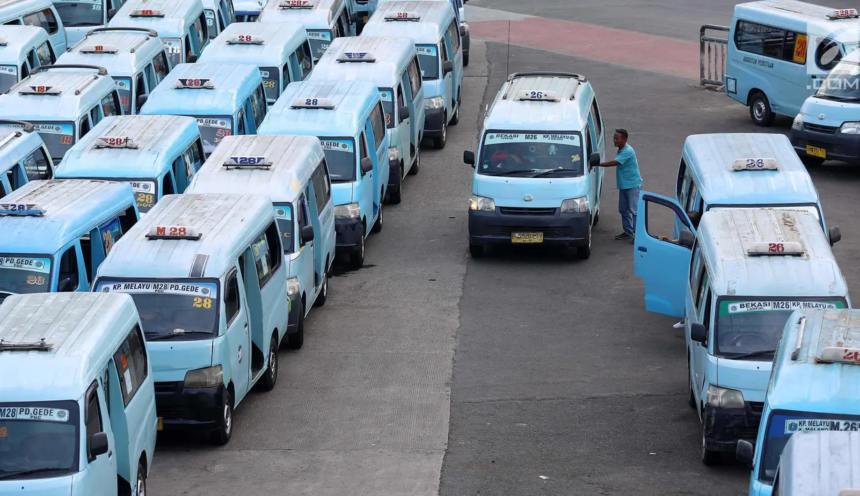 FOTO: Februari 2018, Angkot Wajib Memiliki Pendingin Udara - Foto ...
