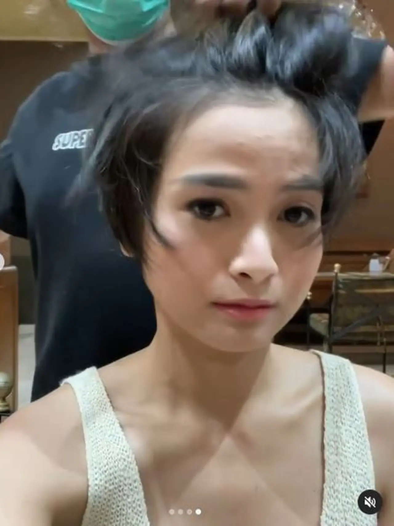 6 Potret Terbaru Acha Septriasa, Potong Rambut Bondol Setelah 34 Tahun ...