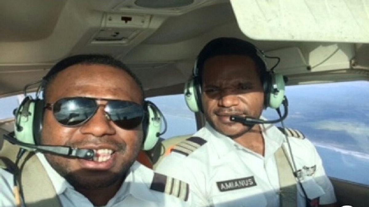 2 Pemuda Papua Raih Mimpi Jadi Pilot Pesawat - Bisnis Liputan6.com