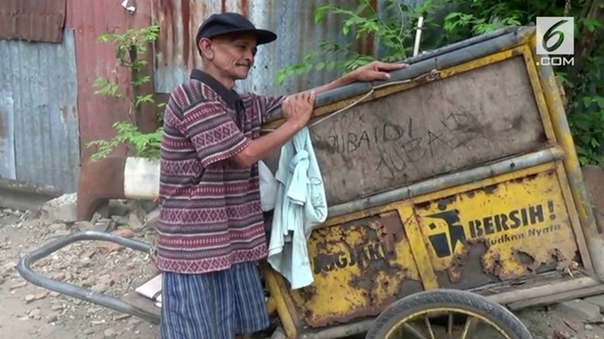 VIDEO: Viral, Tukang Sampah Kembalikan Uang Temuan Rp 20 Juta ...