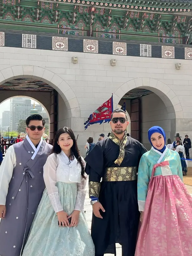 7 Potret Aquene, Putri Sultan Djorghi yang Genap Berusia 16 Tahun Ini ...