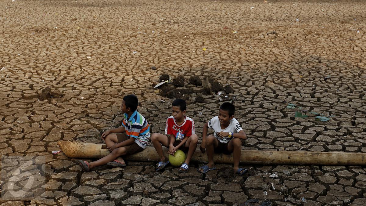 Kemarau Panjang, Situ Cilodong Kering dan Retak