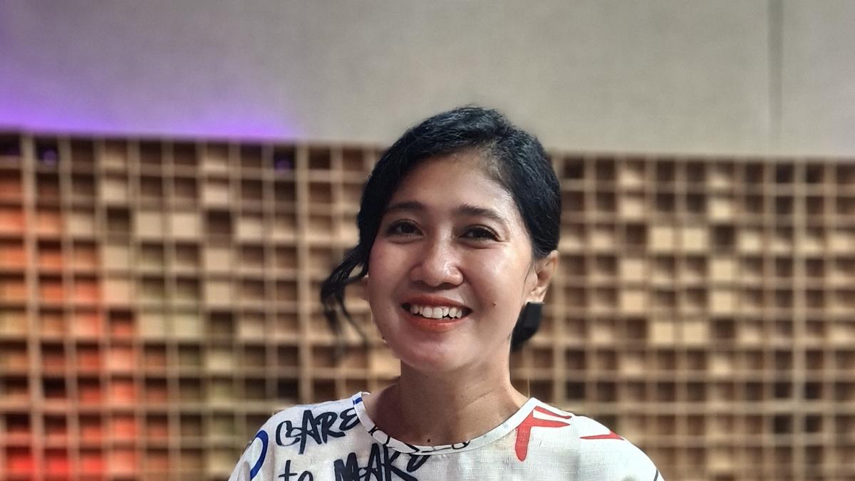 7 Potret Terbaru Erie Suzan, Pedangdut Senior yang Makin Cantik di Usia ...