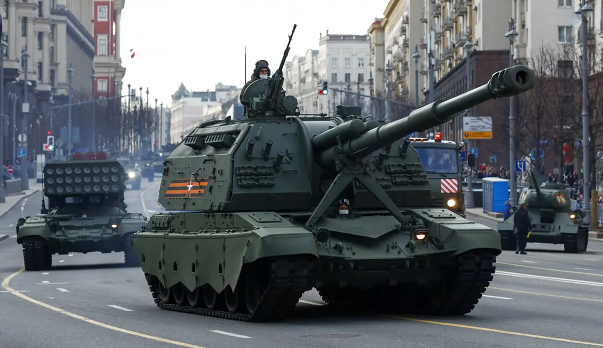 FOTO: Persiapan Jelang Parade Militer Hari Kemenangan Rusia - Foto ...