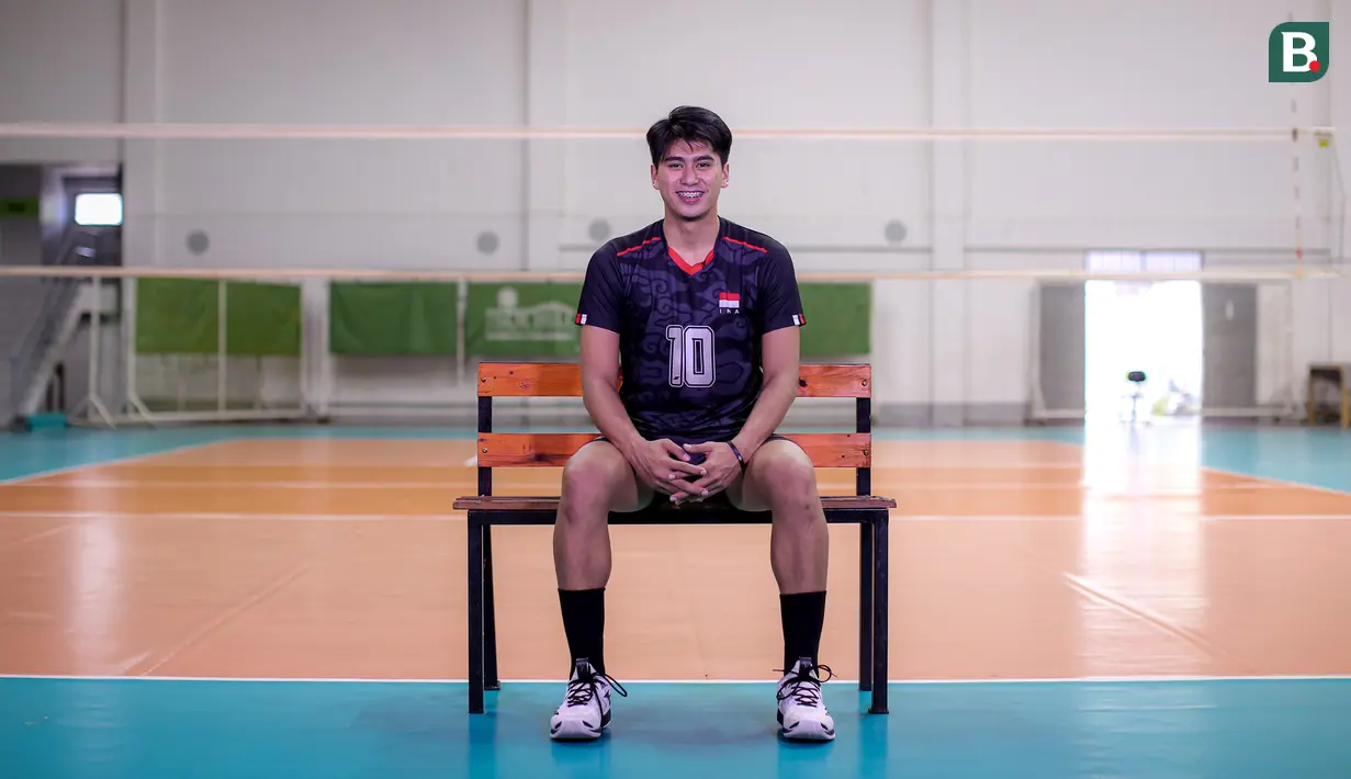 Foto: Potret Fahry Septian Putratama, Pemain Voli Indonesia Pertama ...