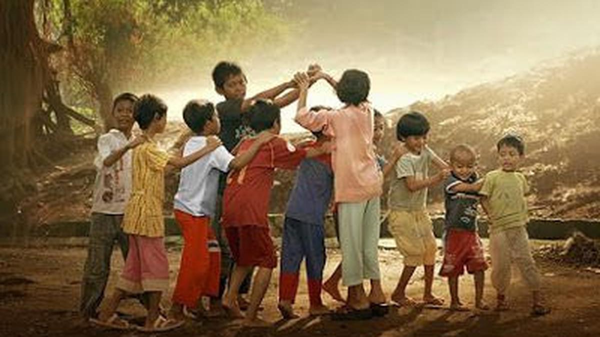 Cara Membantu Anak Berkomunikasi dengan Teman Sebaya, Lakukan Tips Berikut