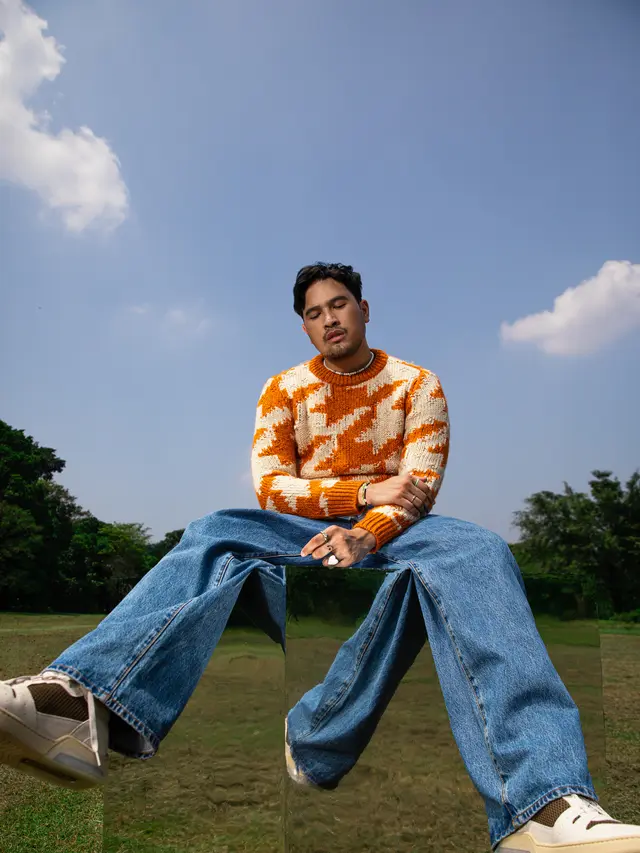 Adrian Khalif Cetak Sejarah, Harap-Harap Emas Jadi Album Indonesia ...