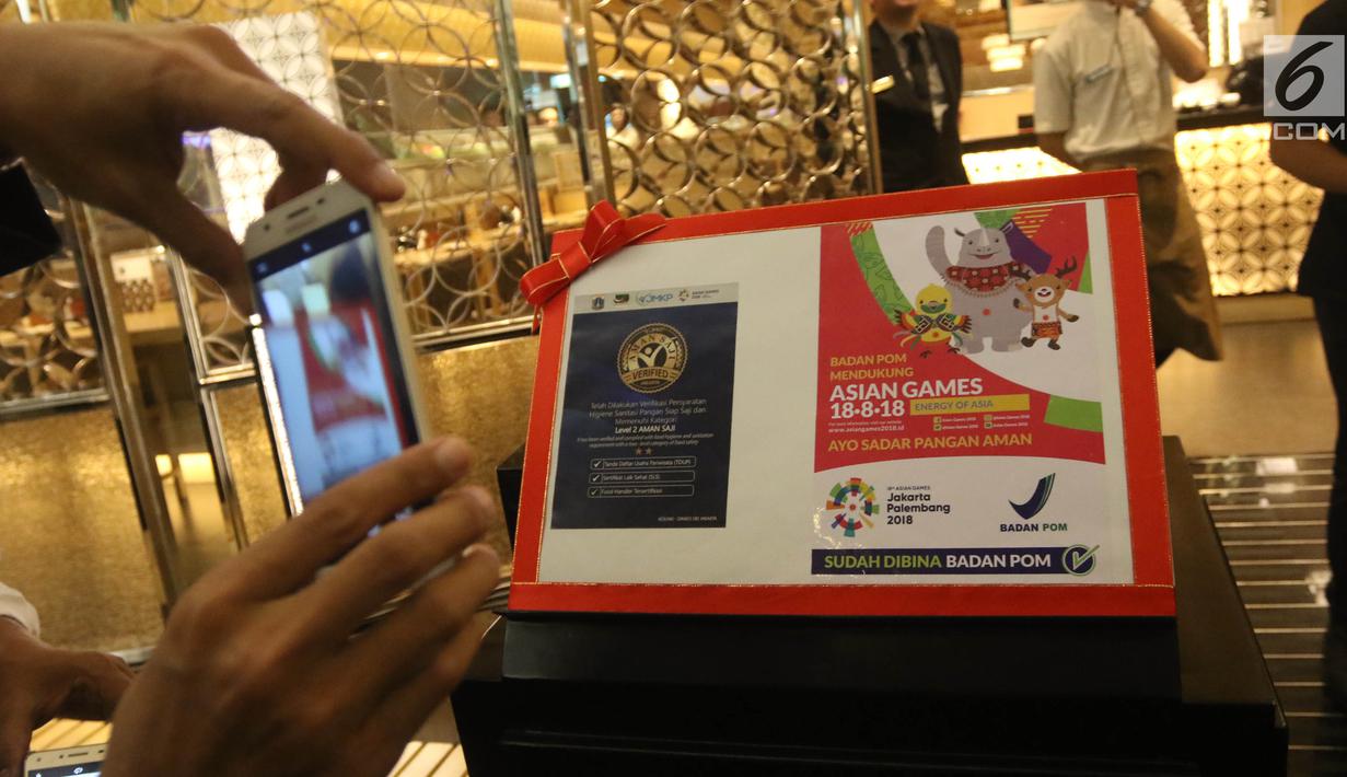 FOTO: Sandiaga Uno Luncurkan Stiker Aman Saji Asian Games 2018 - Foto ...