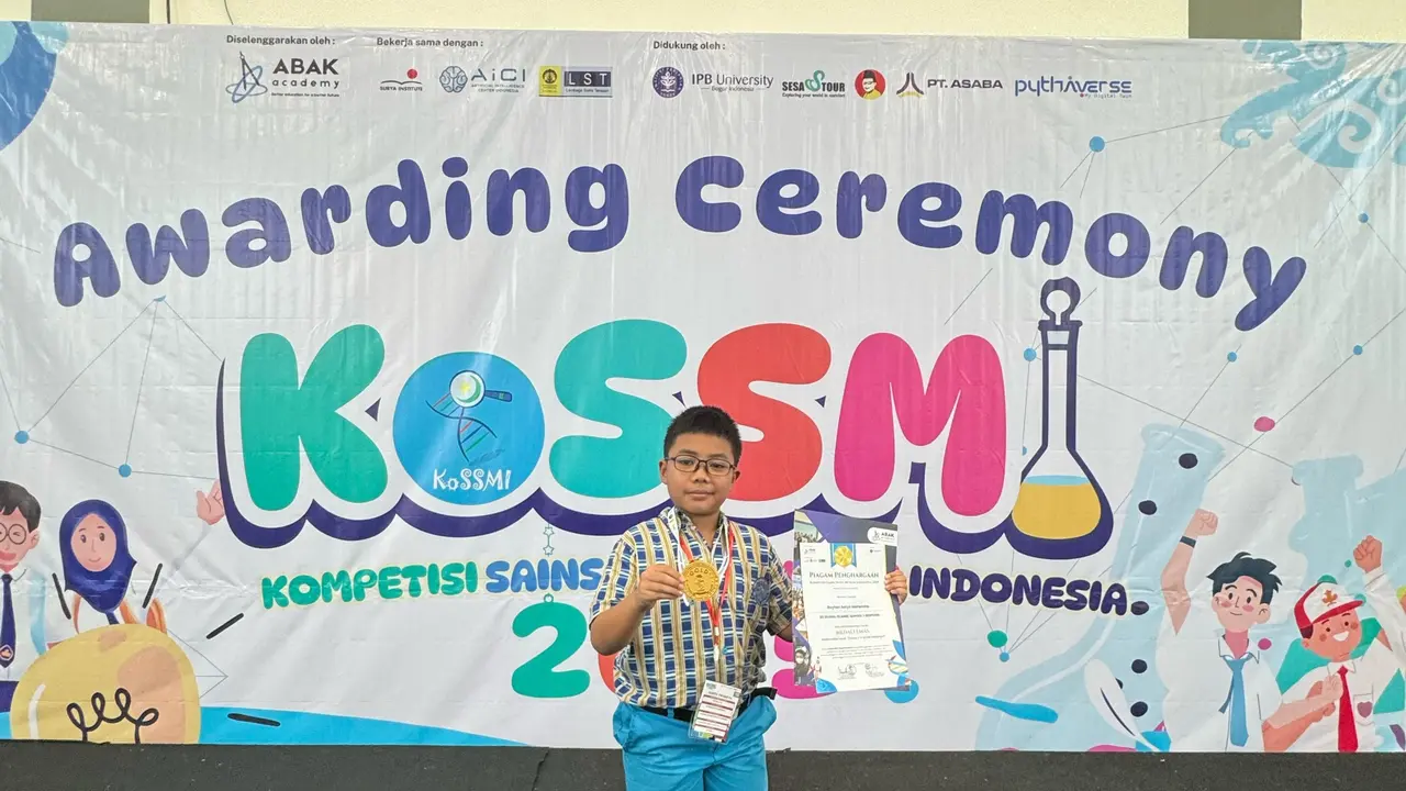 Rayhan Siswa Global Islamic School Sabet Emas KoSSMI 2025