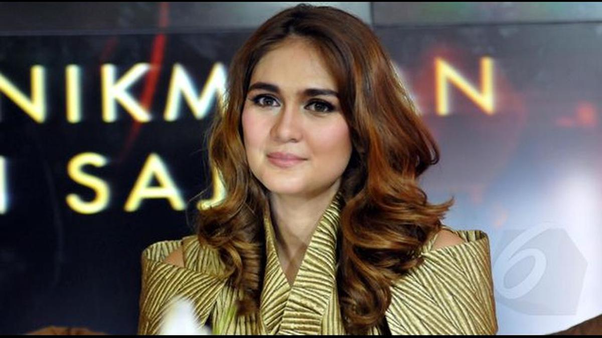 Seperti Raffi dan Gigi, Pernikahan Luna Maya Disiarkan Langsung di TV?