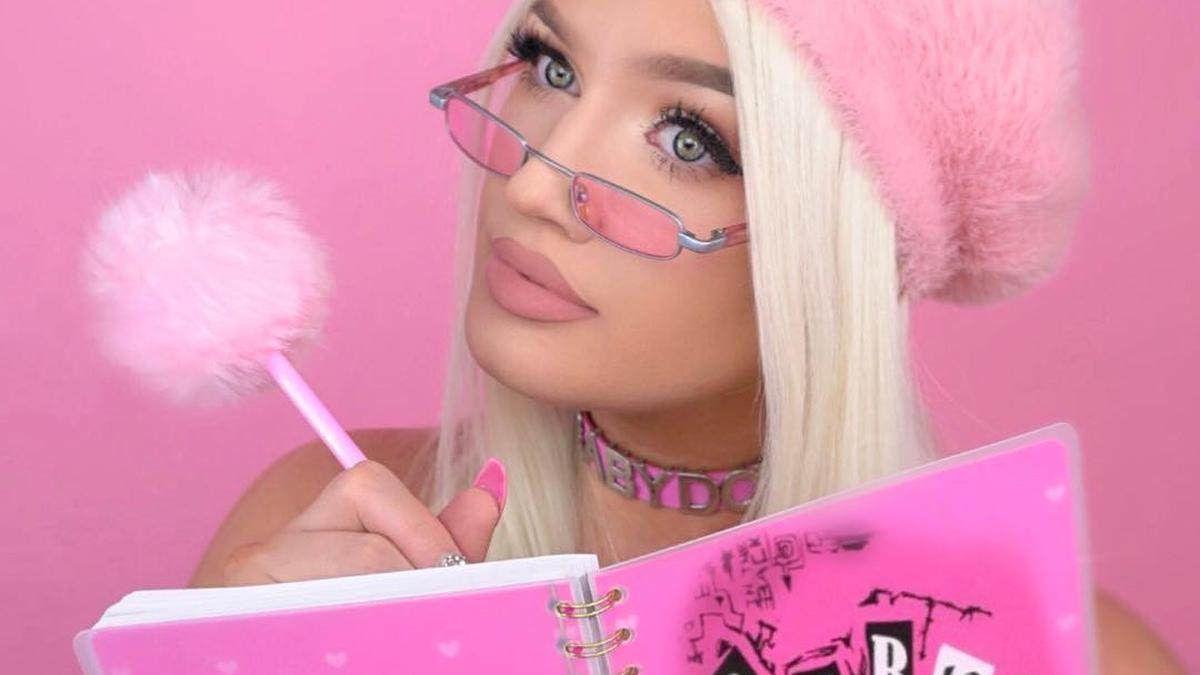 Beauty Influencer Cuci Sponge Makeup Pakai Mesin Cuci Barbie - Beauty ...