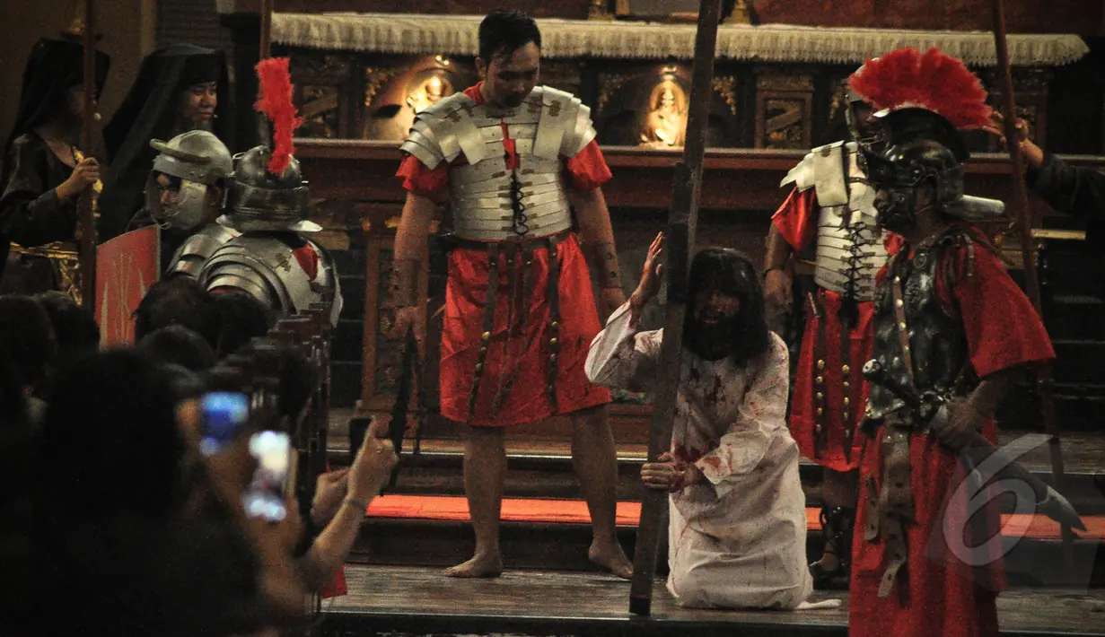 Teatrikal Tablo di Gereja Katedral - Foto Liputan6.com