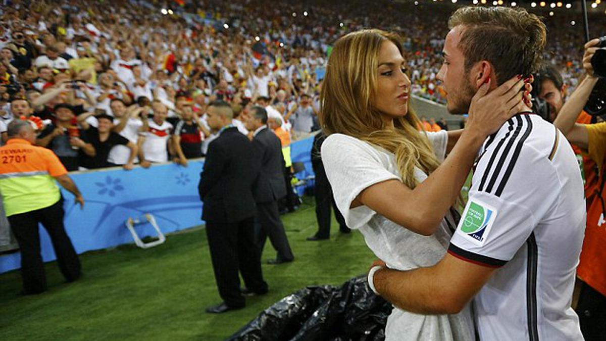 Perkenalkan Brommel, WAGs Cantik di Balik Kehebatan Gotze
