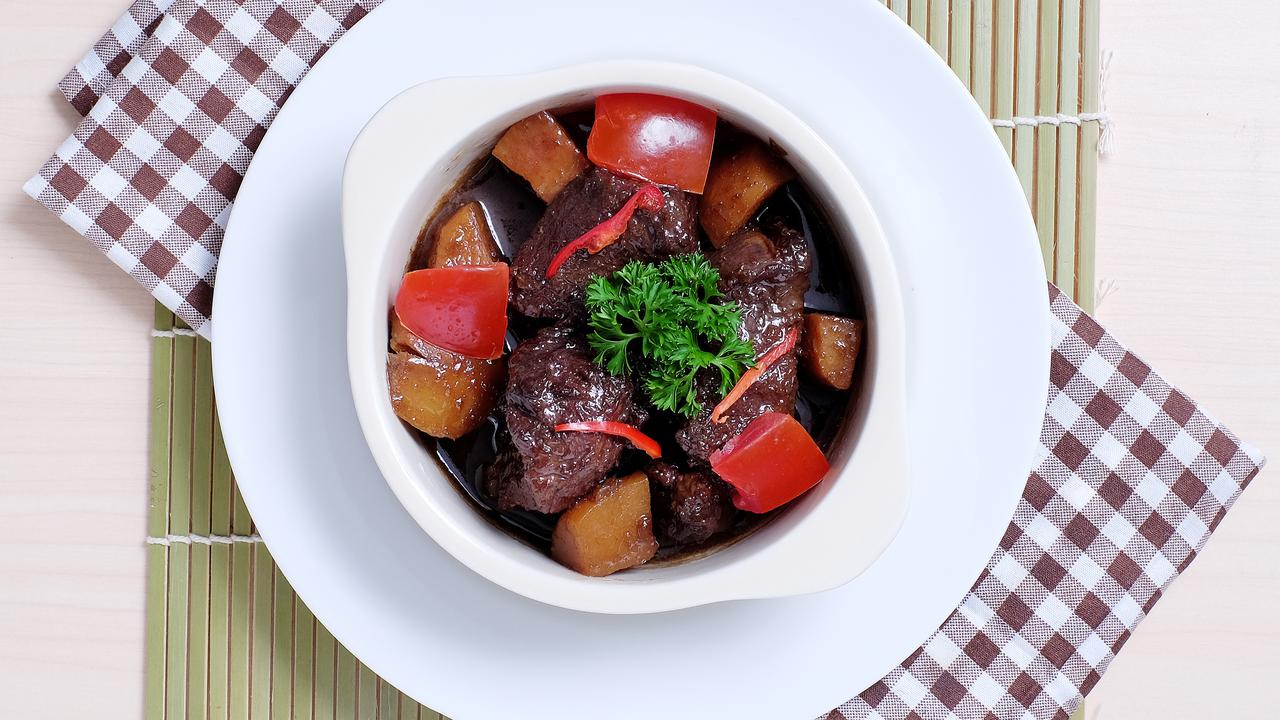 Resep Semur Daging Betawi yang Autentik, Mudah Dibuat di Rumah