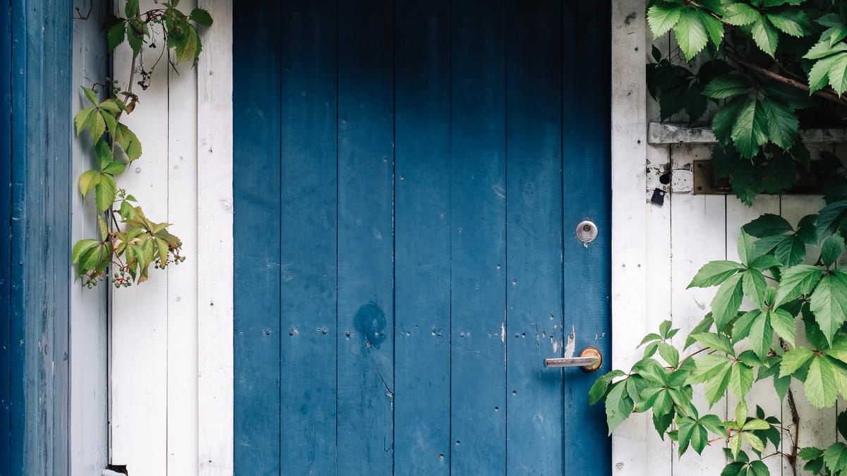 Pintu Rumah Berwarna Biru, Seperti Ini Kepribadianmu! - Lifestyle ...