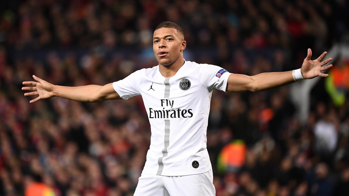Pelatih MU: Mbappe Secepat Kilat! - Bola Liputan6.com