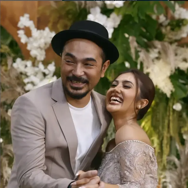 6 Potret 'Pernikahan' Glenn Fredly dan Mutia Ayu di Glenn Fredly the Movie - Hot Liputan6.com