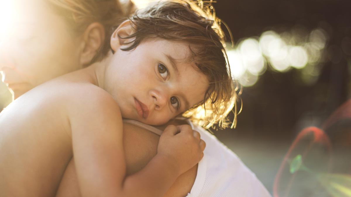 Manfaat Memeluk Anak - Health Liputan6.com