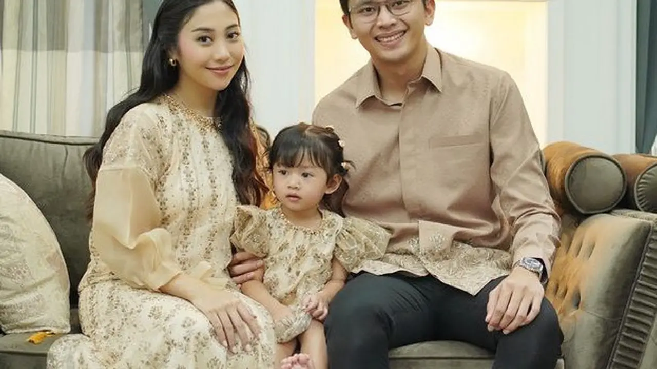 8 Outfit Nikita Willy dan Adiknya Winona Willy saat Hamil Anak ke-2 Di ...