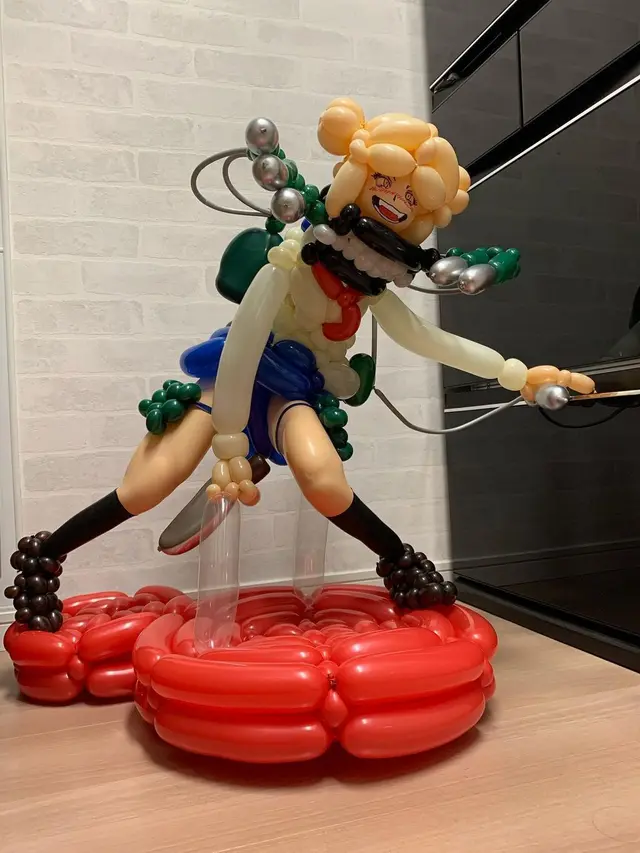 6 Kreasi Seni Balon Bentuk Karakter Anime My Hero Academia Ini Unik ...