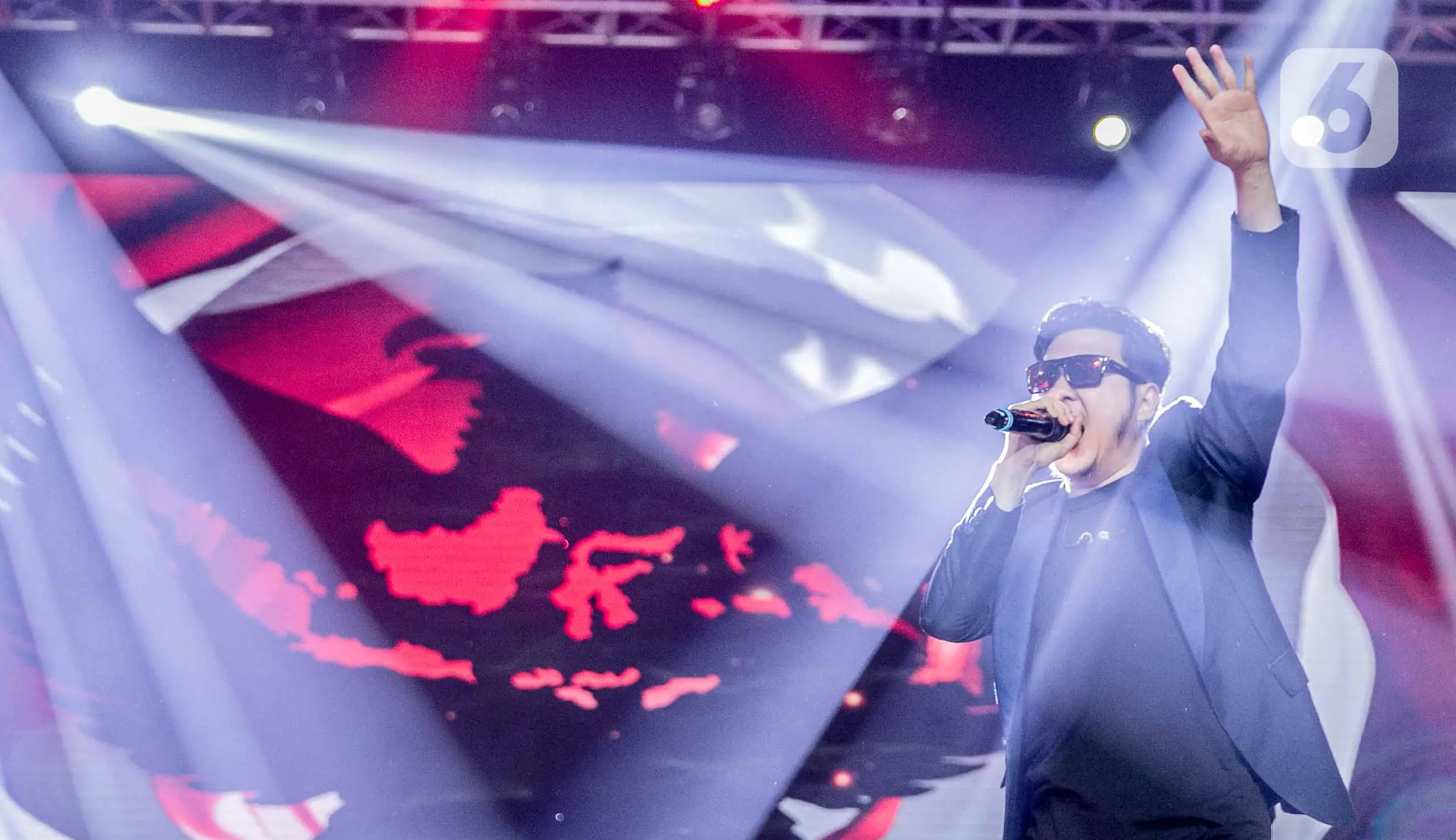 FOTO: Five Minutes Ramaikan Indonesian Soccer Awards 2019 - Foto ...