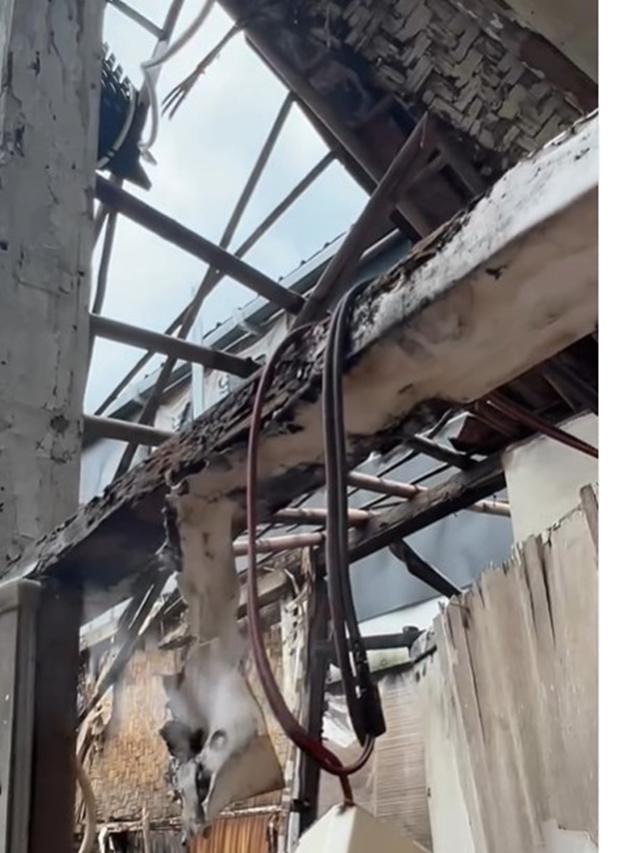 6 Potret Kondisi Rumah Diding Boneng yang Roboh, Raffi Ahmad Bantu Renovasi