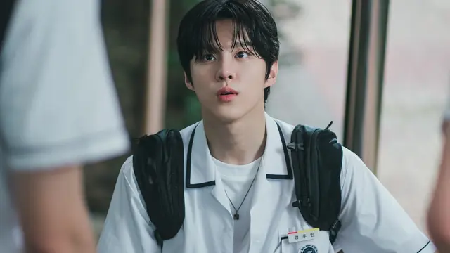 Kim Woo Seok dan Kang Na Eon Dikonfirmasi Pacaran, Cinlok Usai Bintangi Social Savvy Class 101 ...