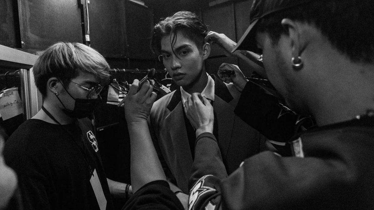 Ulang Tahun ke-25, Ini Potret Bright Vachirawit di Konsernya Bareng Win ...