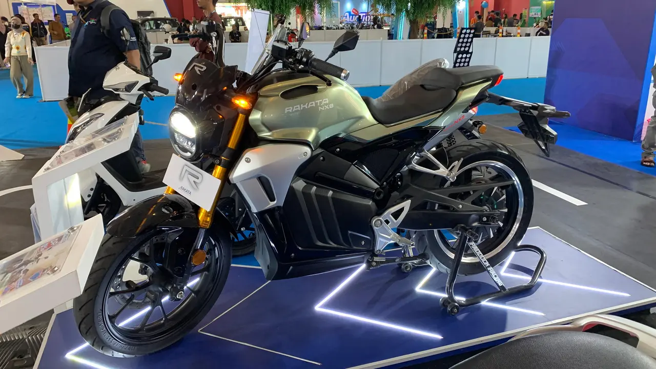 Daftar Motor Listrik Unik di PEVS 2024: Desain Futuristis hingga ...