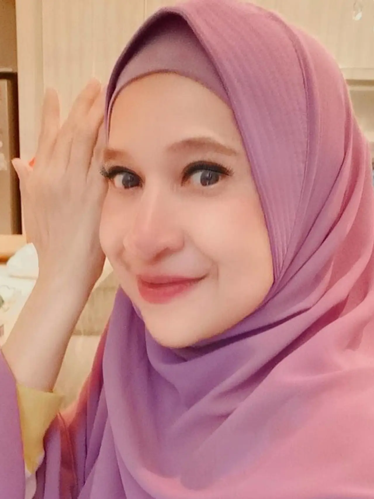 Masih Lajang di Usia 55 Tahun, Ini 6 Potret Terbaru Sylvana Herman ...