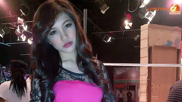 Lagu Ayo Goyang Gadis MutMut Bikin Meriah Acara Pesbukers - ShowBiz Liputan6.com