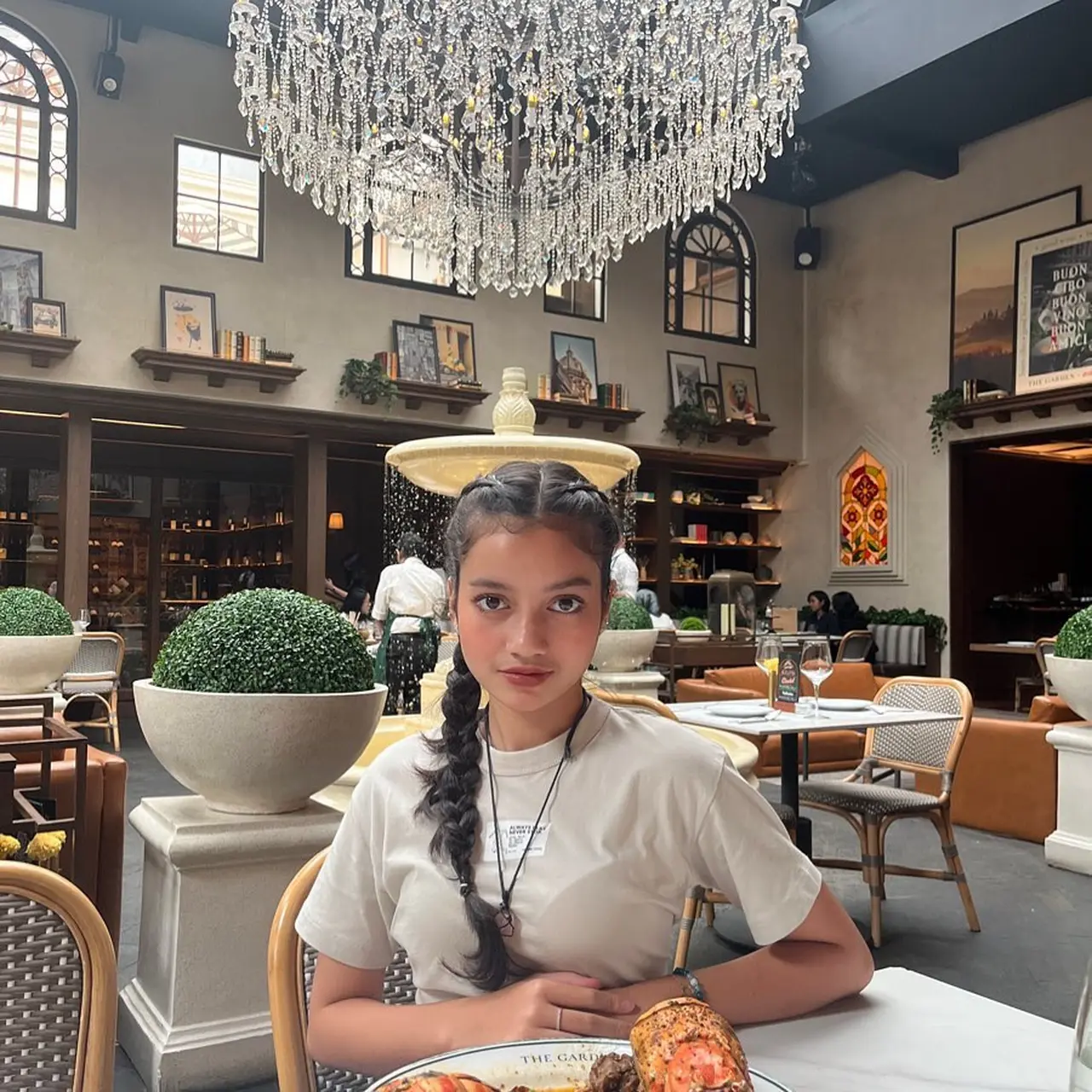 6 Potret Bulan Sofya Adik Ratu Sofya, Ungkap Kakak Kabur dari Rumah ...