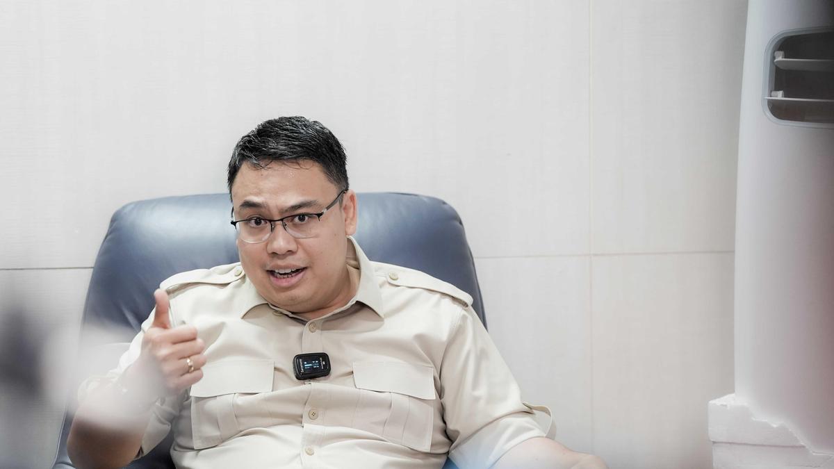 Dilantik Jadi Kepala Badan Komunikasi Pemerintah, Angga Raka Tetap ...