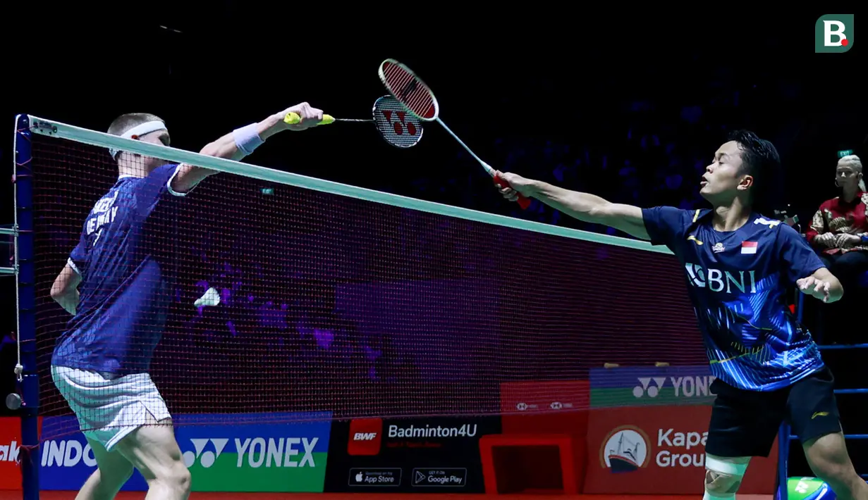 Foto: Ekspresi Anthony Sinisuka Ginting Ketika Dikalahkan Viktor Axelsen di Final Indonesia Open ...