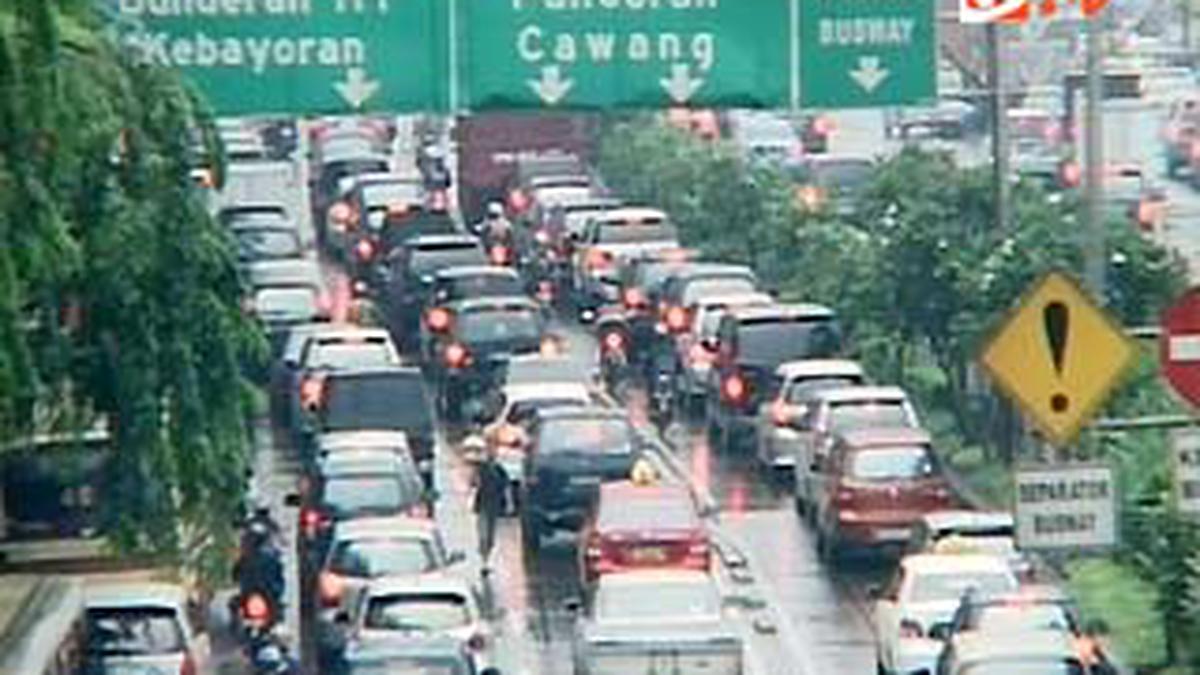 Jakarta Hujan, Waspada Macet dan Genangan Air!