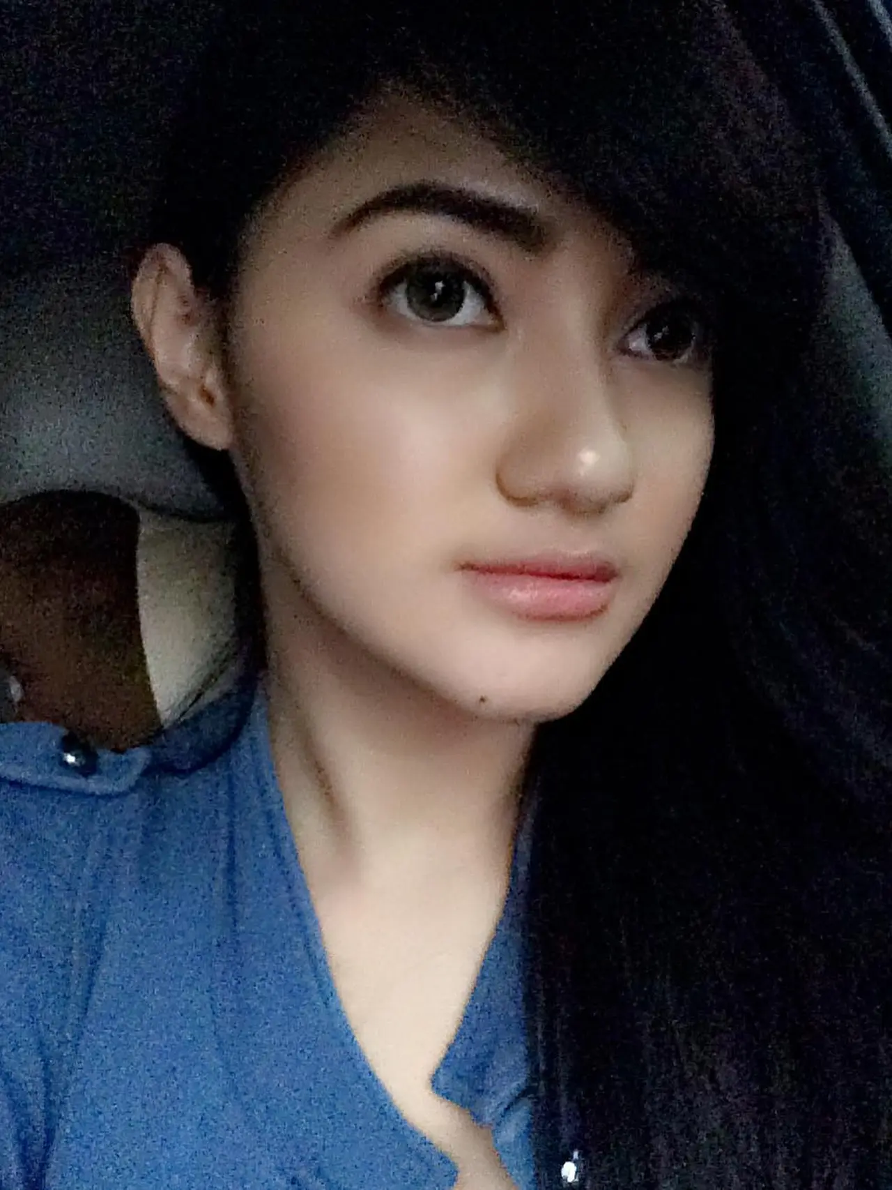 5 Potret Penampilan Marcella Simon Setelah Melepas Hijab