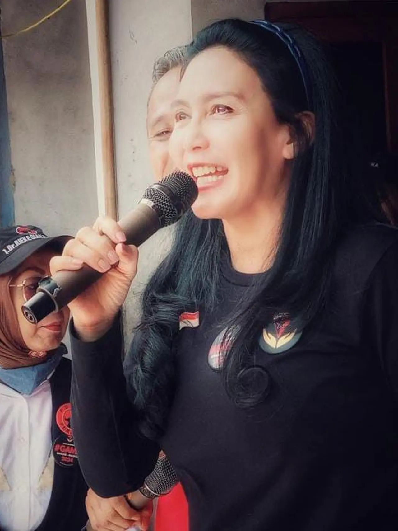 Rieke Diah Pitaloka Bersyukur atas Keberhasilan Memulangkan Dede Asiah ...