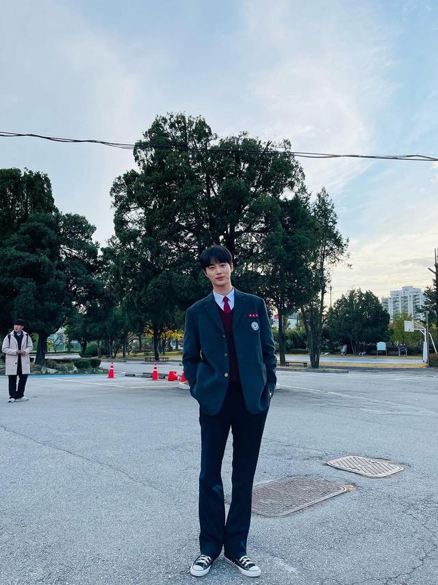 6 Fakta Byeon Woo Seok, Umur Sudah 31 tapi Masih Pas Jadi Anak SMA di ...