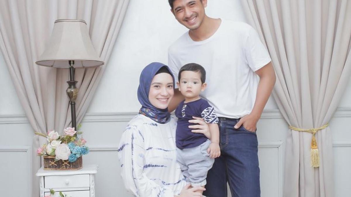 7 Potret Kebersamaan Putri Anne dan Sang Anak, Curi Perhatian