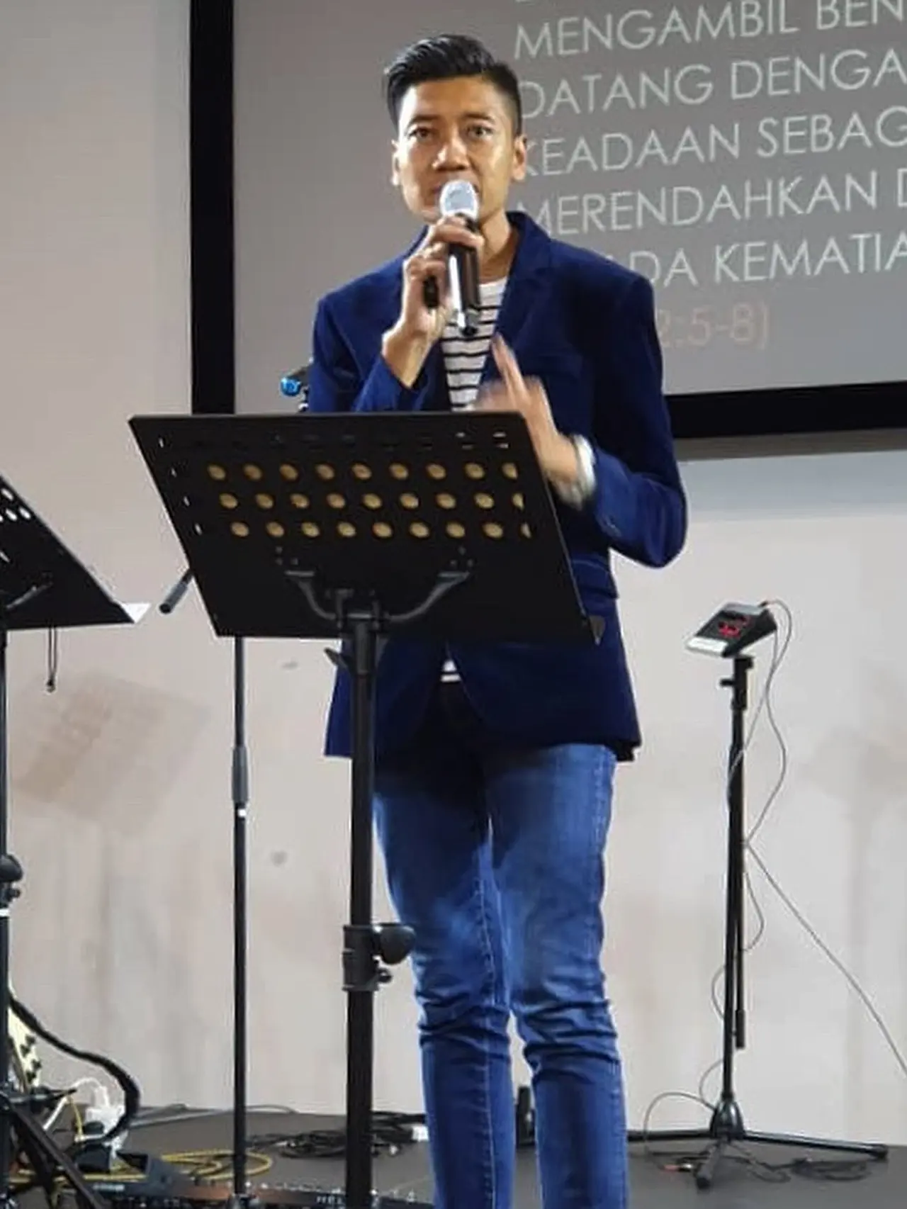 Hengkang dari Base Jam Demi Layani Tuhan, Ini 6 Potret Terbaru Adon ...