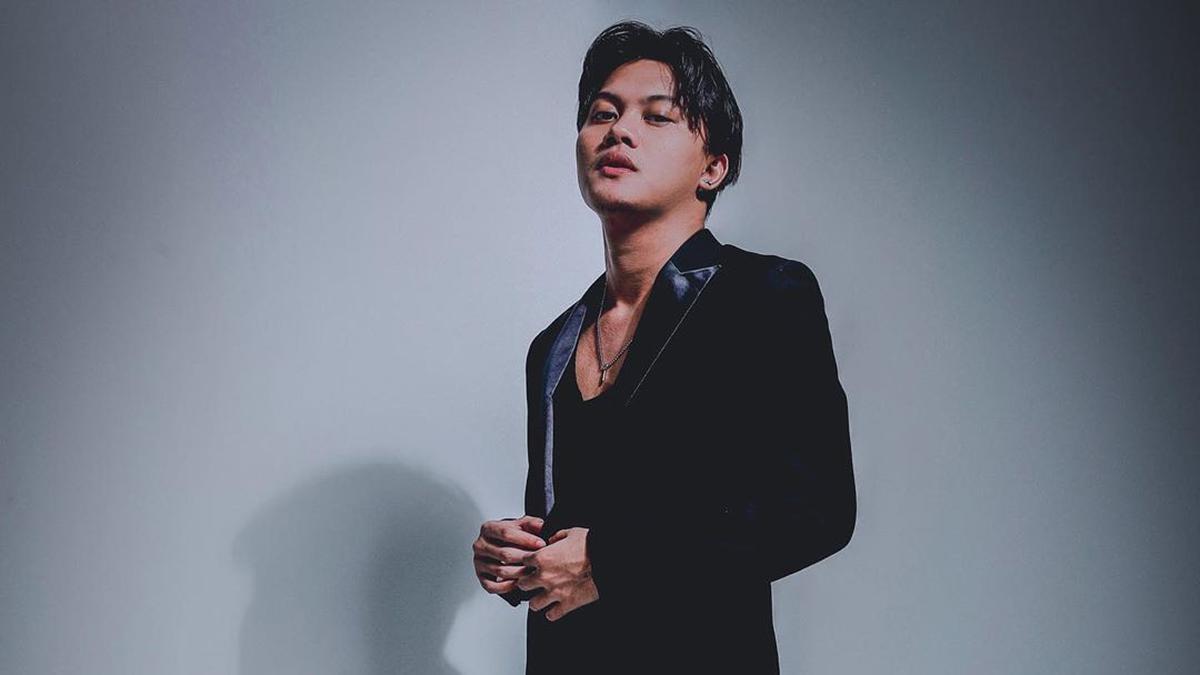 Rizky Febian Isi Soundtrack Hingga Main Film Kata - Entertainment ...