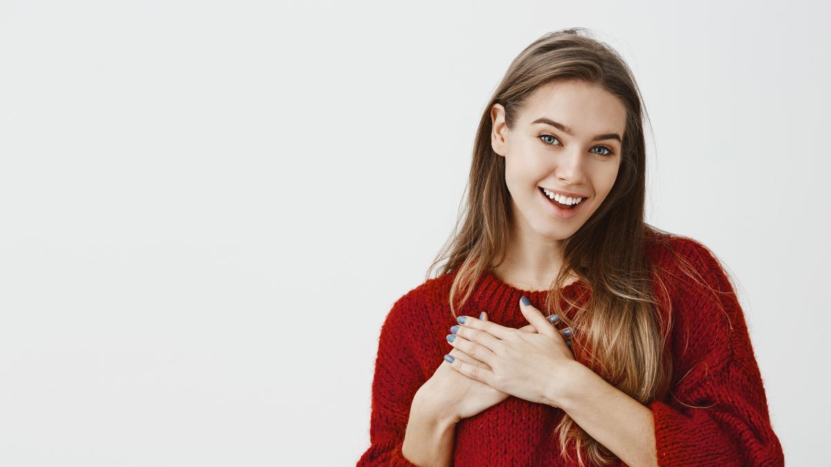 5 Tanda Zodiak Gemini Sedang Jatuh Cinta yang Mudah Ditebak - Relationship Fimela.com